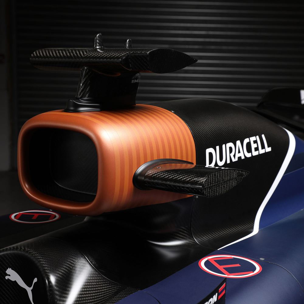 Official Williams Racing 2024 FW46 Show Car | F1 Authentics