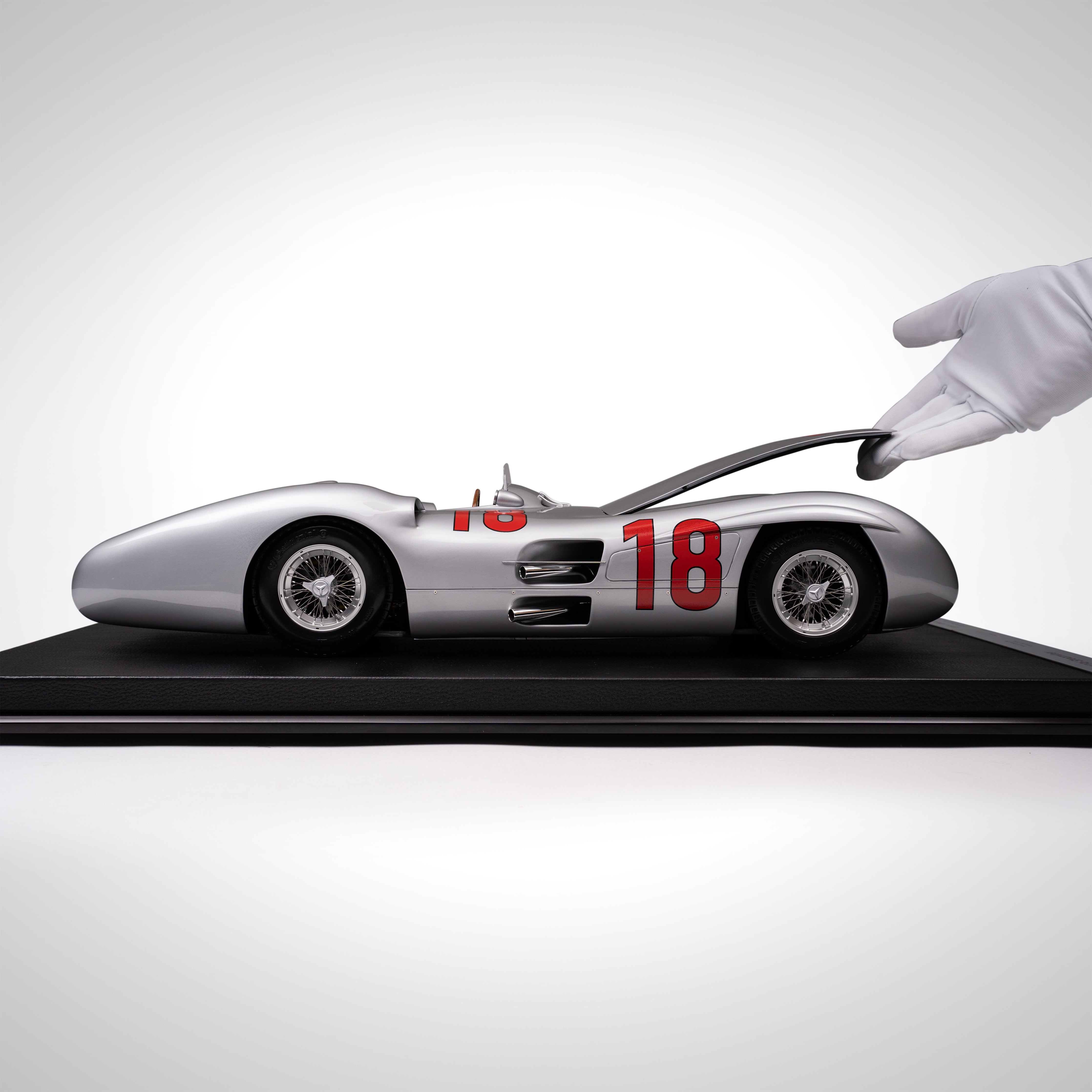 Mercedes F1® Merchandise | Mercedes F1® Team Memorabilia | F1 ...