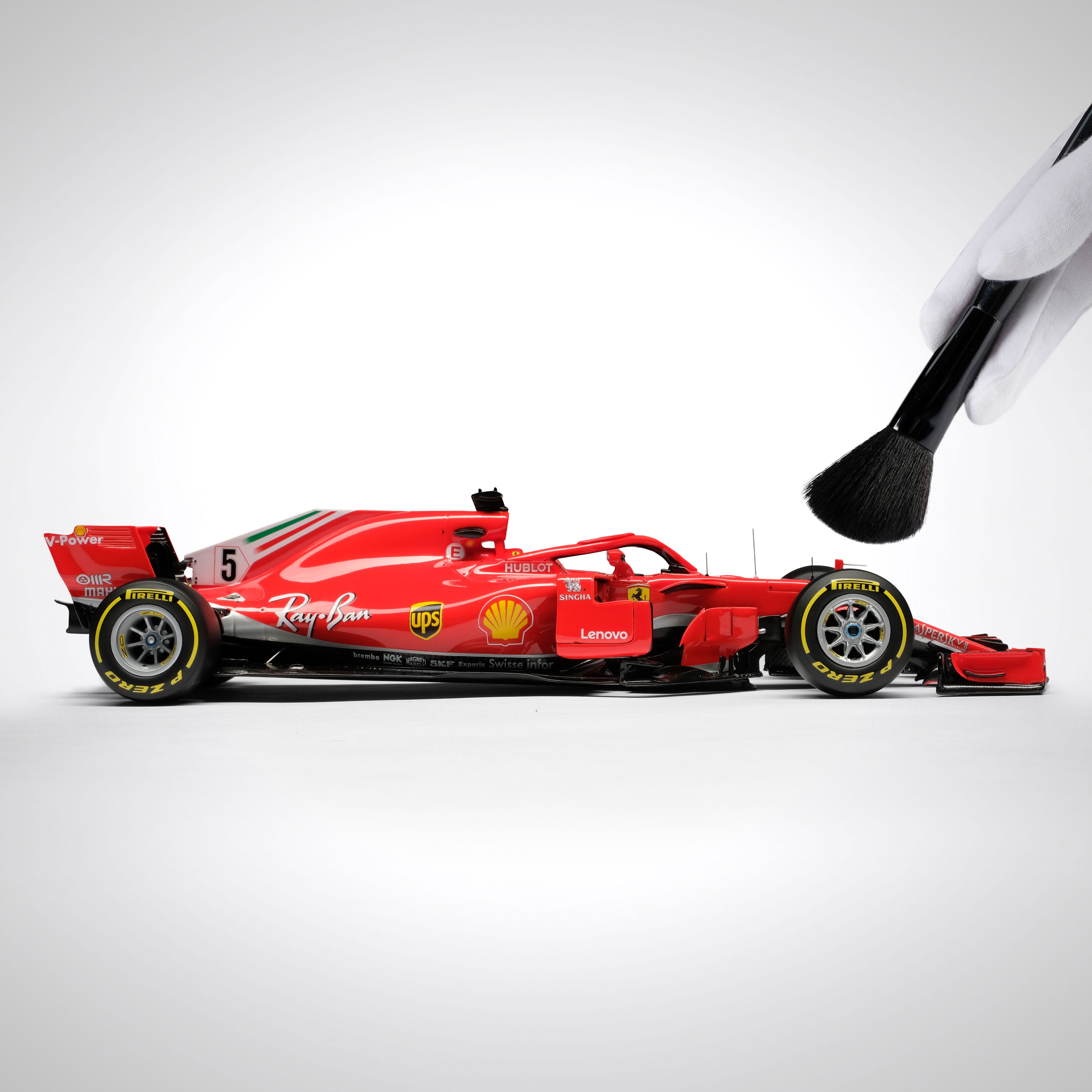 Official F1® Models | Formula 1® Scale Models | F1 Authentics