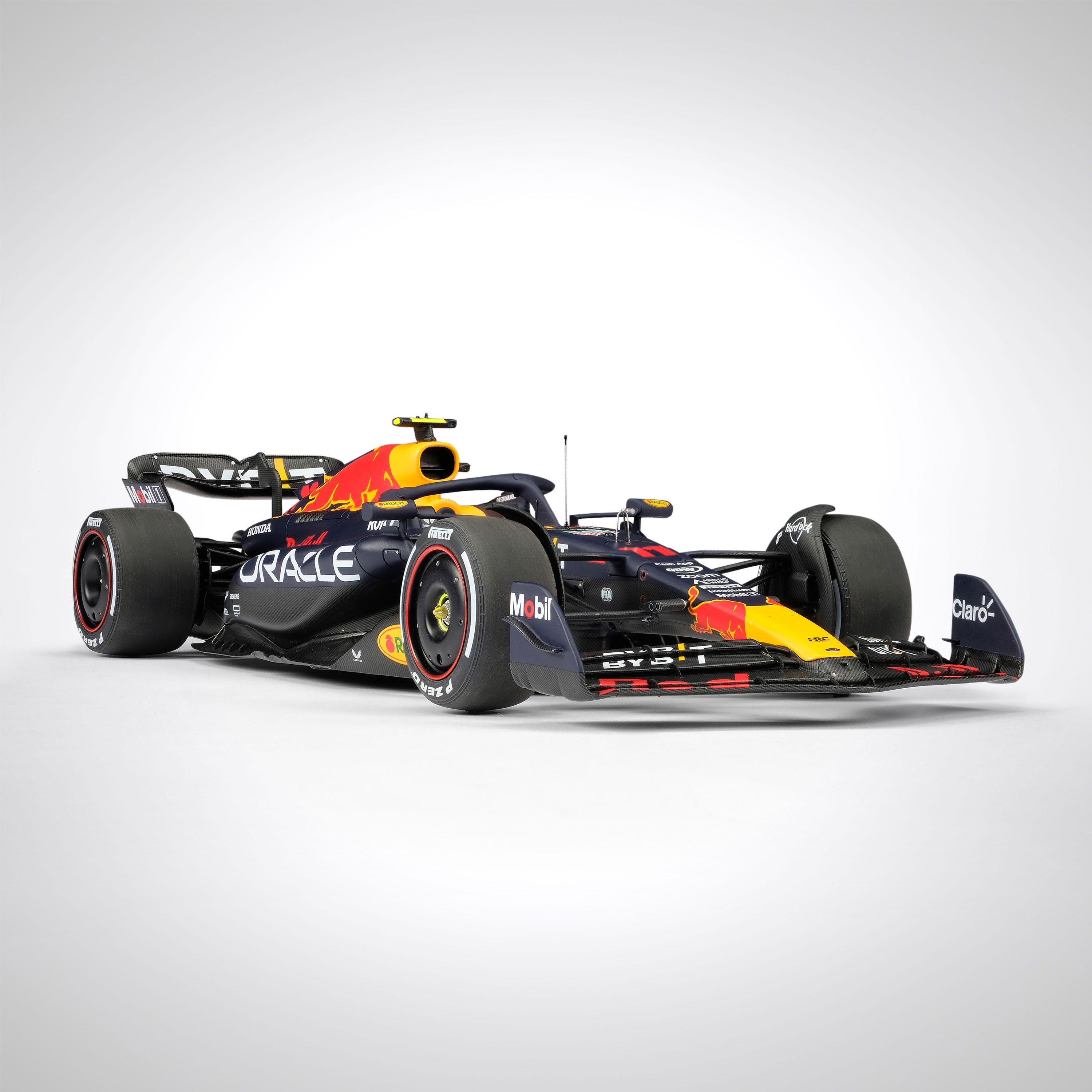 Official F1® Models | Formula 1® Scale Models | F1 Authentics