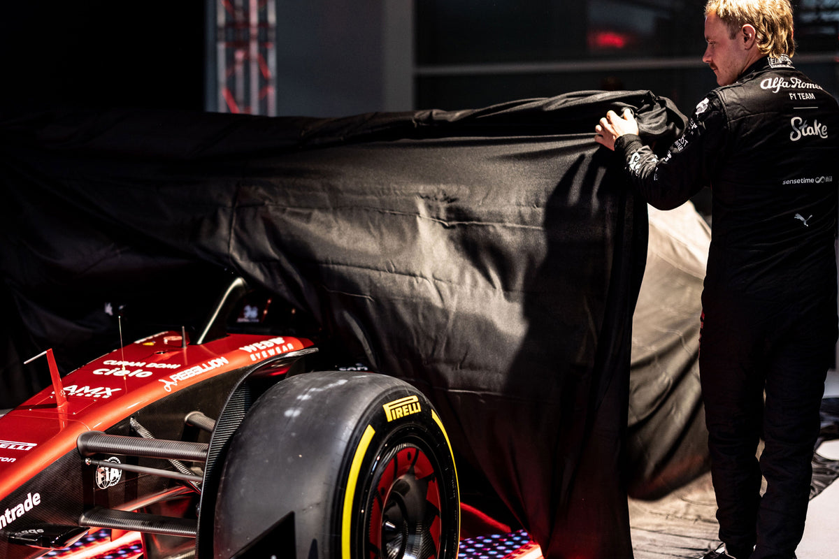 Alfa Romeo F1 Team 2023 C43 Show Car | F1 Authentics