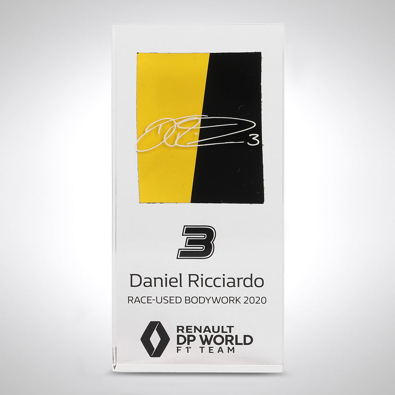 Daniel Ricciardo F1® Memorabilia | Replica & Race Used Merch | F1 ...