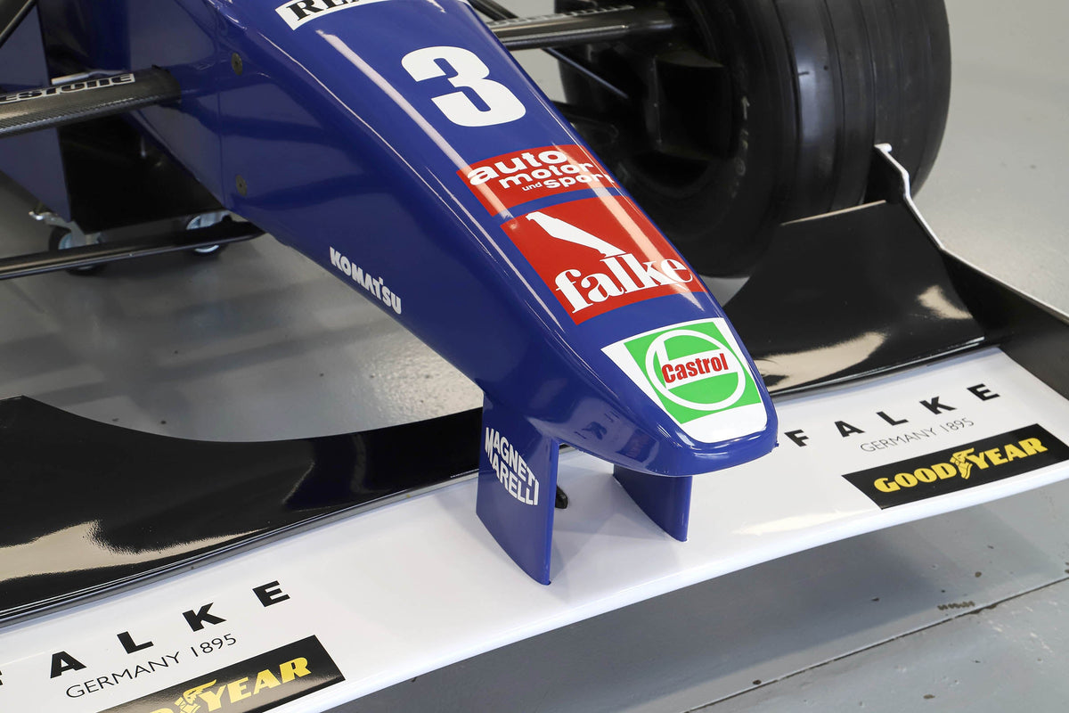 Official 1997 Williams FW19 Jacques Villeneuve F1® Show Car
